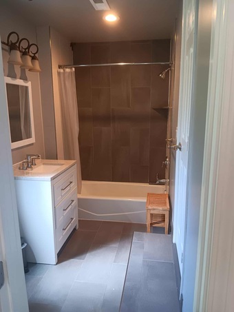 SUpost: Marketplace for Stanford Students